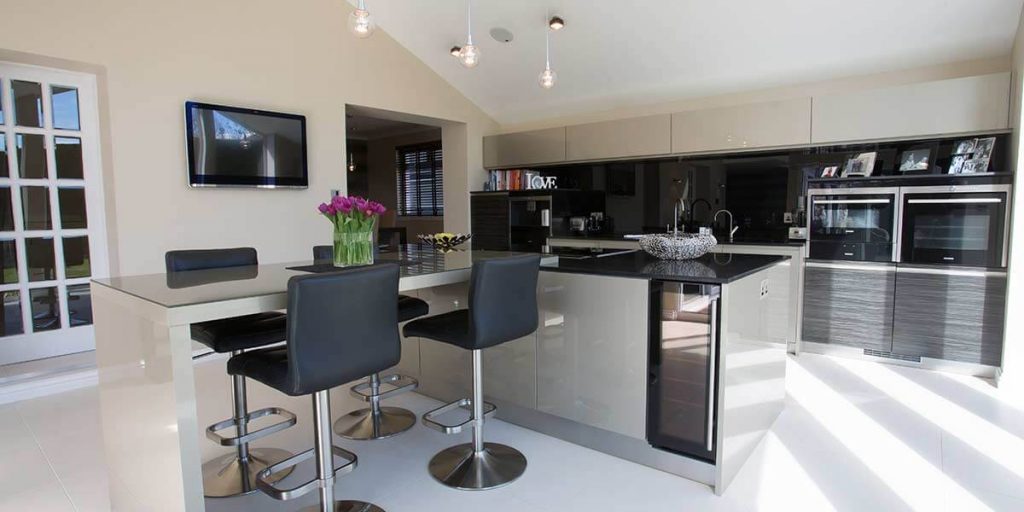 How To Renovate Your Old Kitchen Space This Summer